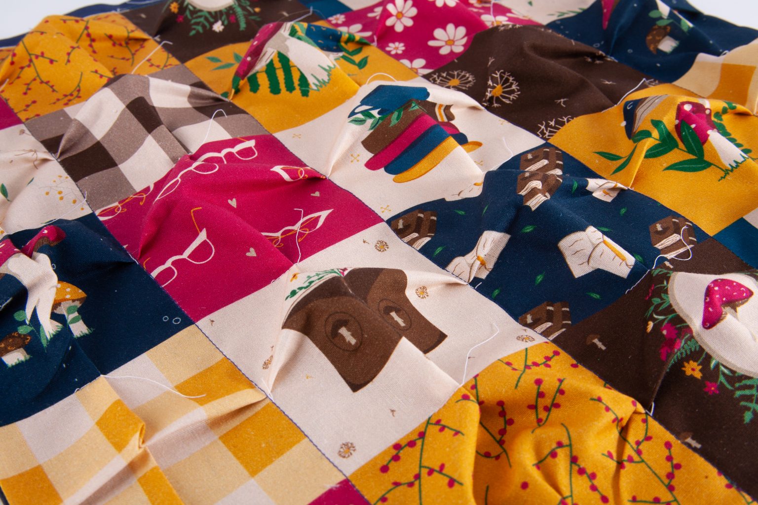 How to Sew a Puff Quilt Cushion Pad - Easy Patchwork Cheat Technique ...