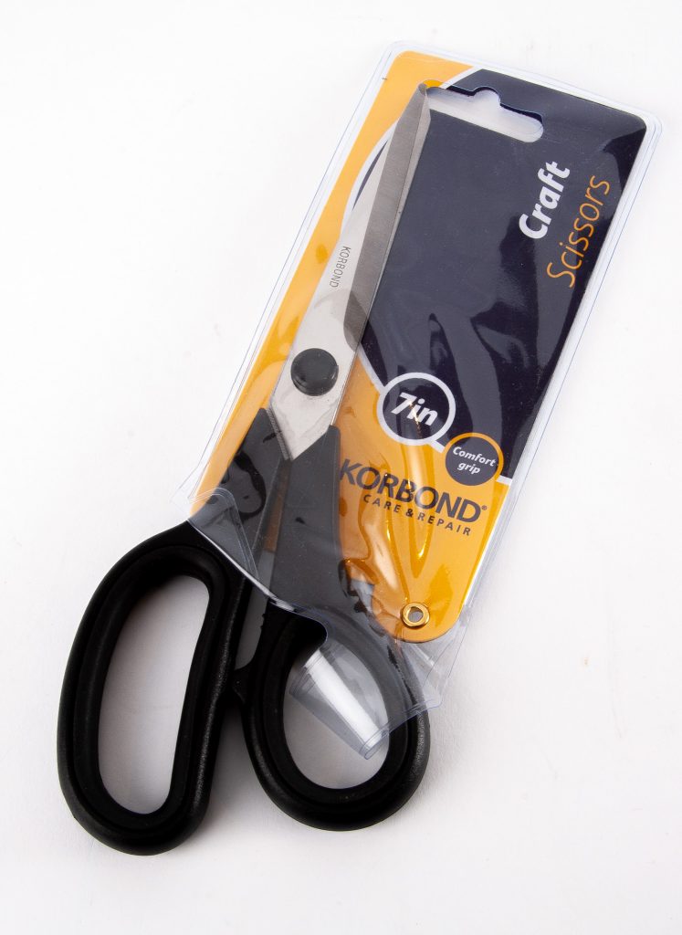 Korbond 7" Craft Scissors - Black – Debbie Shore Sewing