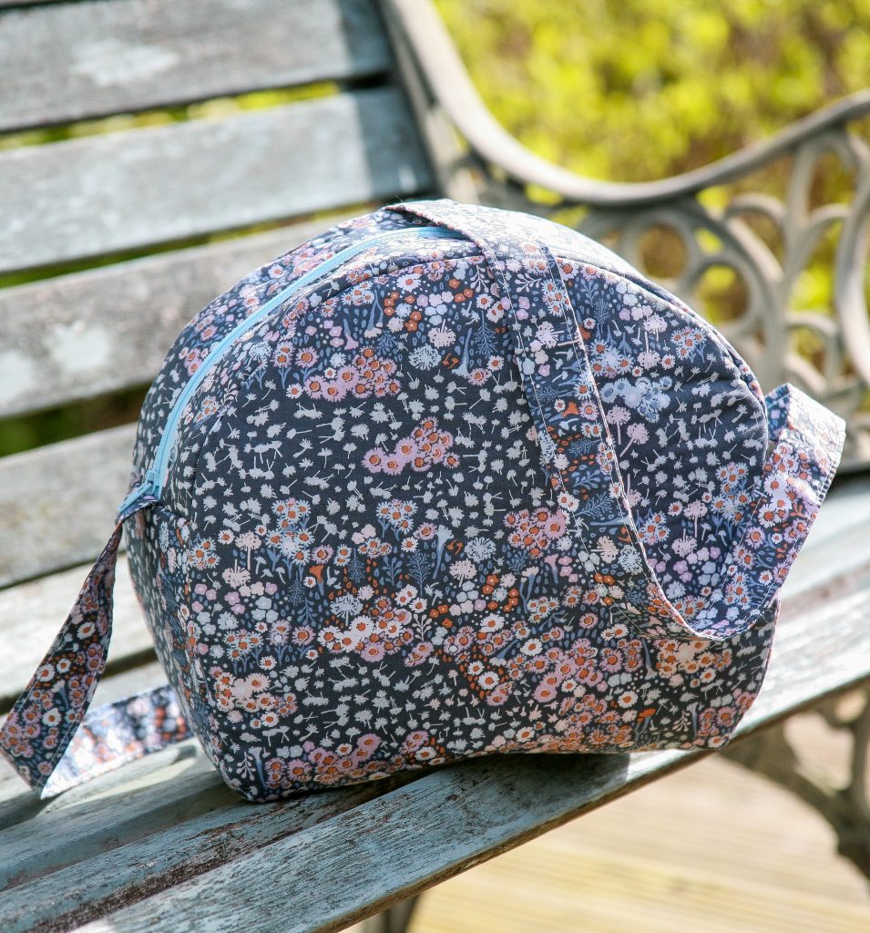 Bowling Bag Pattern and Instructions - Download – Debbie Shore Sewing