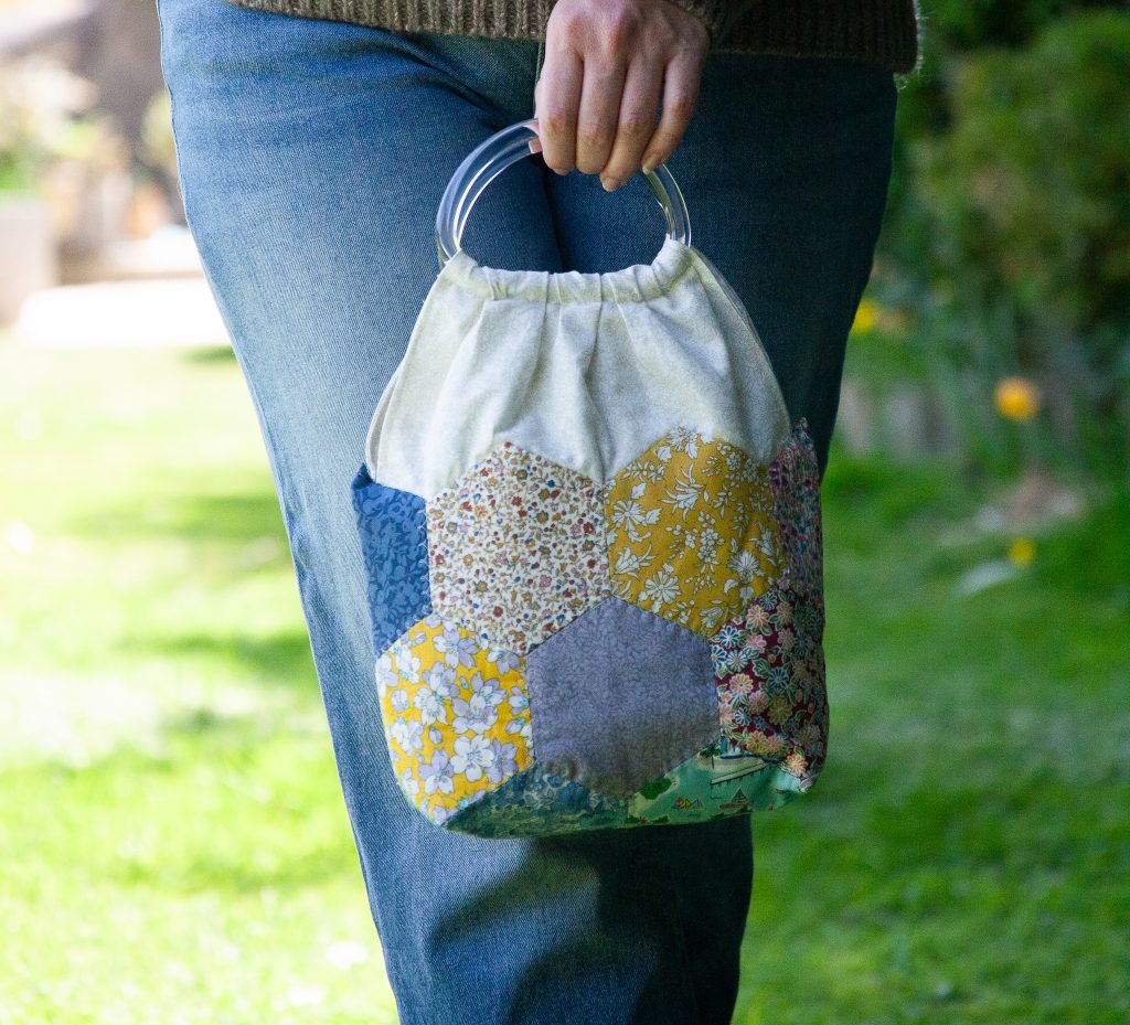 Suzie Duncan Hexi-Coombe Bag Sewing Project - Download – Debbie Shore ...